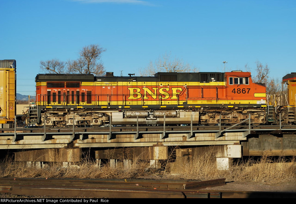 BNSF 4867